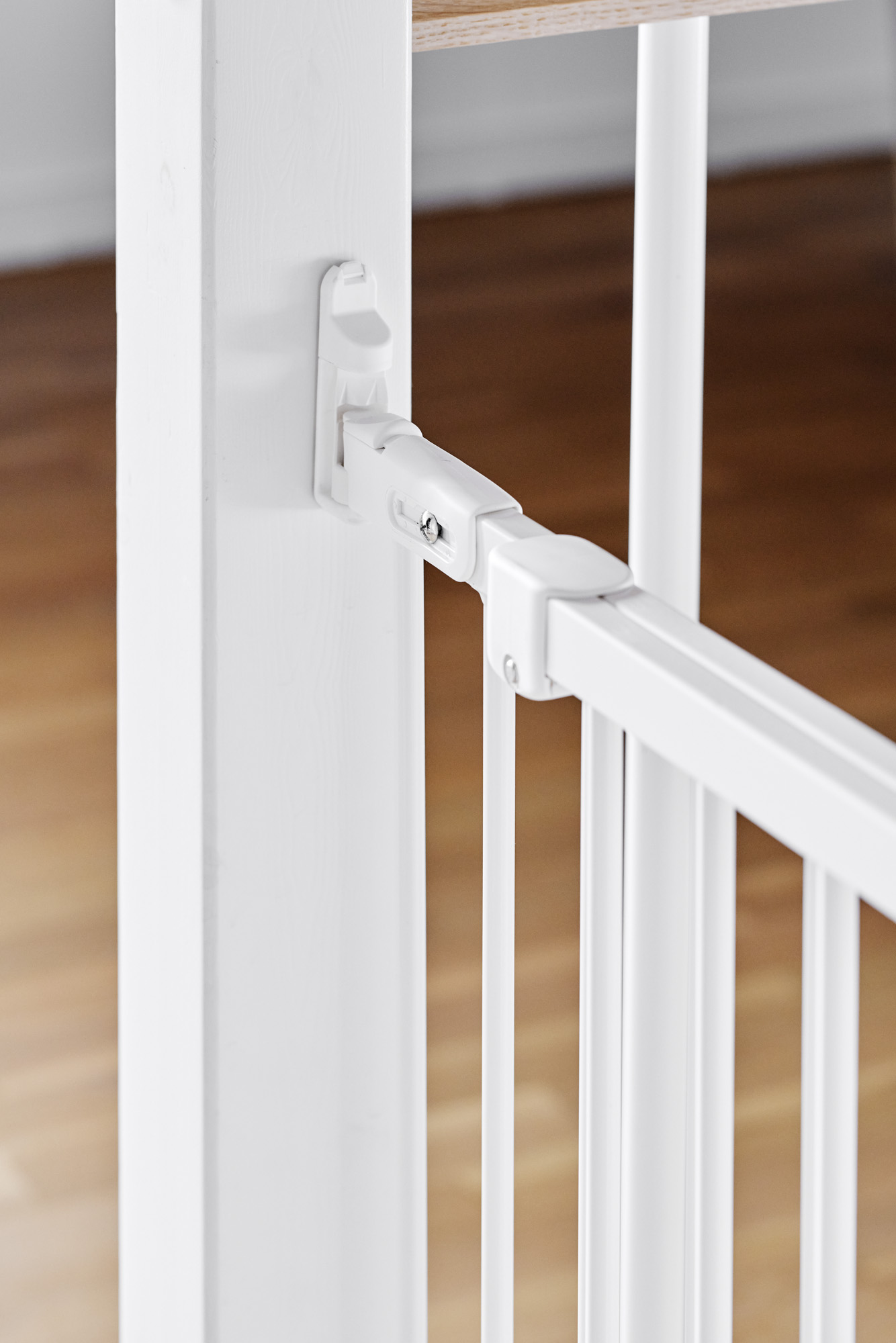 BabyDan EBBA Safety Gate, Metal, 105.5 cm/41.54", White