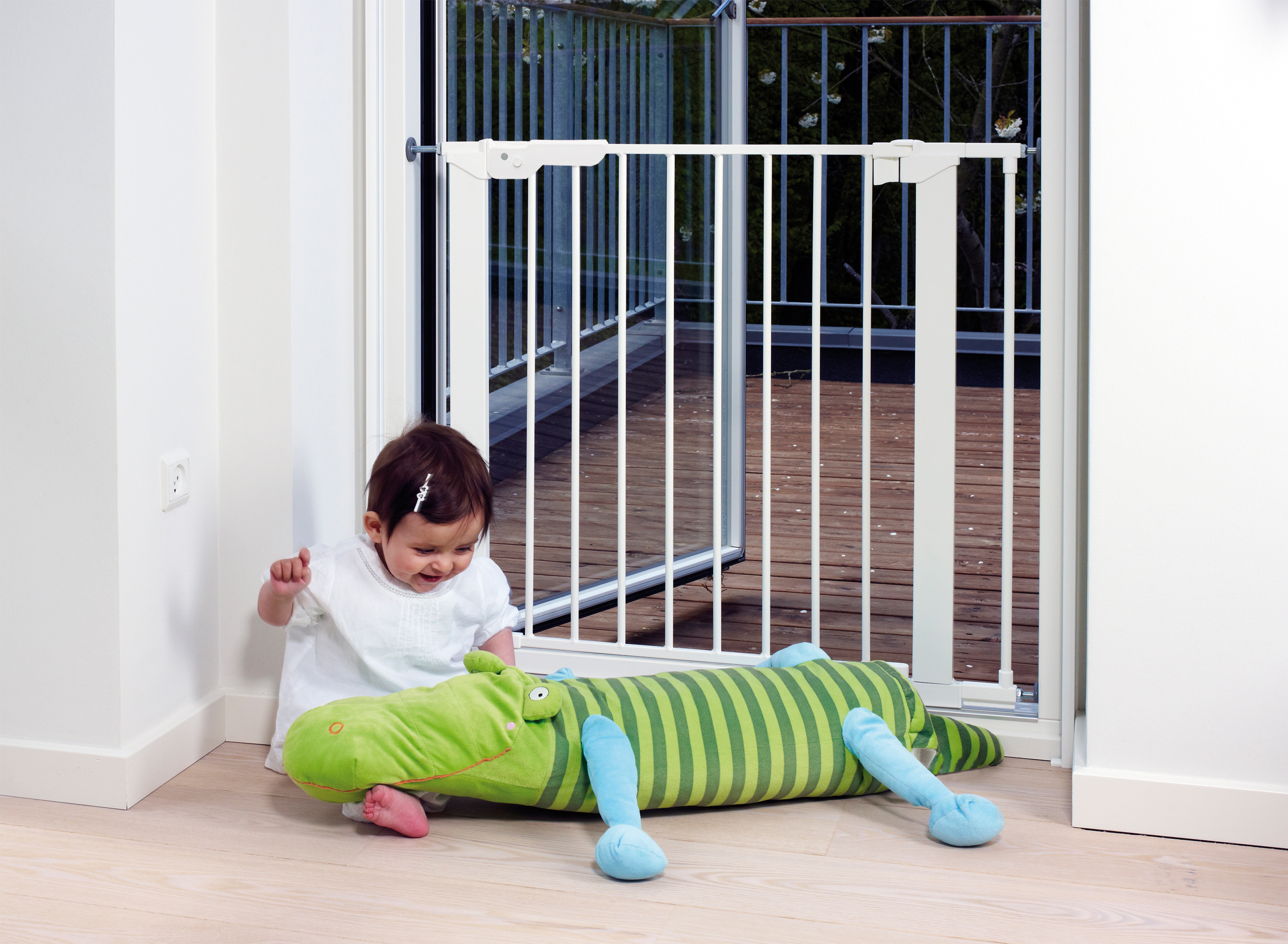 BabyDan Premier Safety Gate with 1 Extension, White